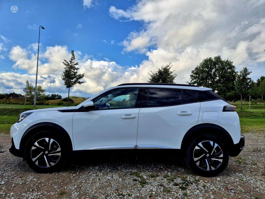 White Peugeot 2008 2021 in Vilnius, with an engine capacity of 1.50 L and mileage of 218 thousand km for 11200 €, photo 4 on AUTOMOTO.COM.LV