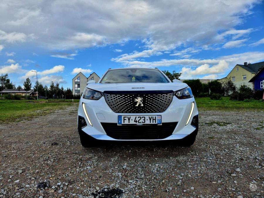 White Peugeot 2008 2021 in Vilnius, with an engine capacity of 1.50 L and mileage of 218 thousand km for 11200 €, photo 15 on AUTOMOTO.COM.LV