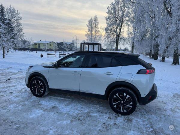 Balts Peugeot 2008 2022 Tauragė, ar dzinēja tilpumu 1.50 L un nobraukumu 220 tūkst. km par 11300 €, foto 8 vietnē AUTOMOTO.COM.LV
