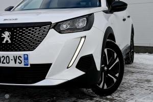 Balts Peugeot 2008 2022 Kretinga, ar dzinēja tilpumu 1.50 L un nobraukumu 178 tūkst. km par 12599 €, foto 5 vietnē AUTOMOTO.COM.LV