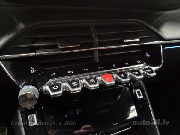White Peugeot 2008 2022 in Tallinn, with an engine capacity of 1.20 L and mileage of 129 thousand km for 15900 €, photo 11 on AUTOMOTO.COM.LV