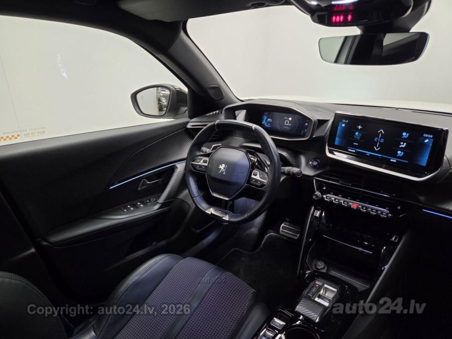 Balts Peugeot 2008 2022 Tallina, ar dzinēja tilpumu 1.20 L un nobraukumu 129 tūkst. km par 15900 €, foto 13 vietnē AUTOMOTO.COM.LV