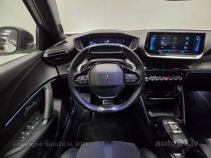 Balts Peugeot 2008 2022 Tallina, ar dzinēja tilpumu 1.20 L un nobraukumu 129 tūkst. km par 15900 €, foto 14 vietnē AUTOMOTO.COM.LV