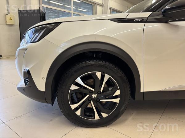 White Peugeot 2008 2022 in Riga, with an engine capacity of 1.50 L and mileage of 62 thousand km for 19900 €, photo 3 on AUTOMOTO.COM.LV