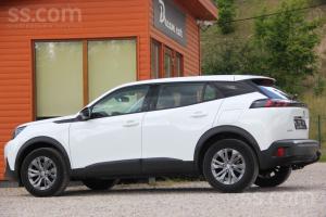 White Peugeot 2008 2022 in Tukums, with an engine capacity of 1.50 L and mileage of 179 thousand km for 10490 €, photo 6 on AUTOMOTO.COM.LV