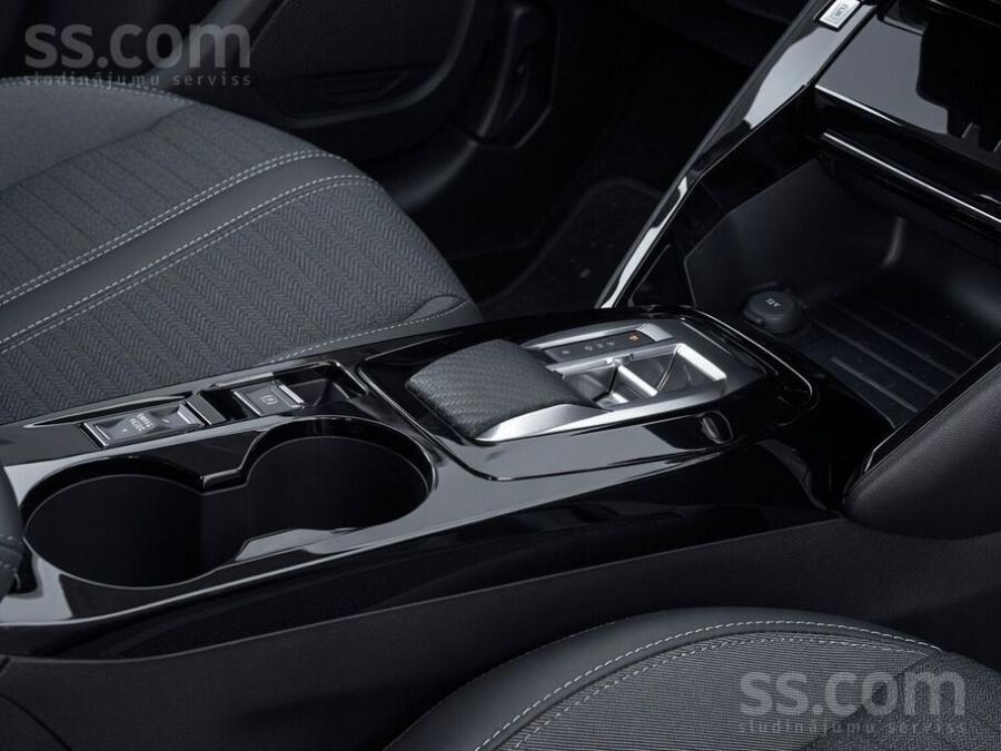 Balts Peugeot 2008 2022 Rīga, ar dzinēja tilpumu 0.00 L un nobraukumu 4 tūkst. km par 22000 €, foto 6 vietnē AUTOMOTO.COM.LV