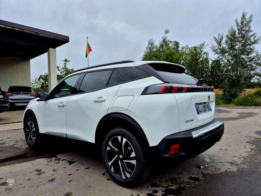 Balts Peugeot 2008 2022 Viļņa, ar dzinēja tilpumu 1.50 L un nobraukumu 139 tūkst. km par 13300 €, foto 5 vietnē AUTOMOTO.COM.LV