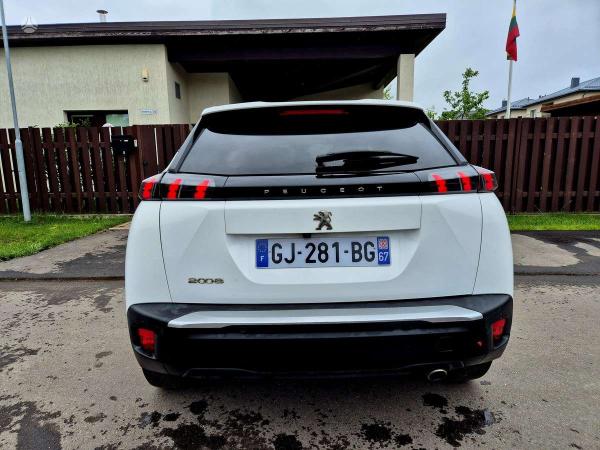 White Peugeot 2008 2022 in Vilnius, with an engine capacity of 1.50 L and mileage of 139 thousand km for 13300 €, photo 6 on AUTOMOTO.COM.LV