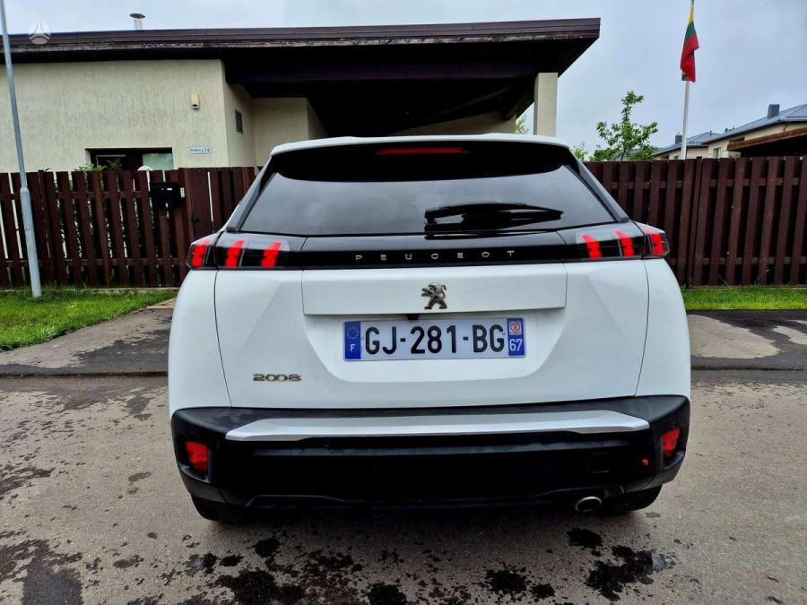Balts Peugeot 2008 2022 Viļņa, ar dzinēja tilpumu 1.50 L un nobraukumu 139 tūkst. km par 13300 €, foto 7 vietnē AUTOMOTO.COM.LV