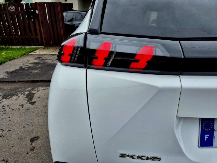 Balts Peugeot 2008 2022 Viļņa, ar dzinēja tilpumu 1.50 L un nobraukumu 139 tūkst. km par 13300 €, foto 8 vietnē AUTOMOTO.COM.LV
