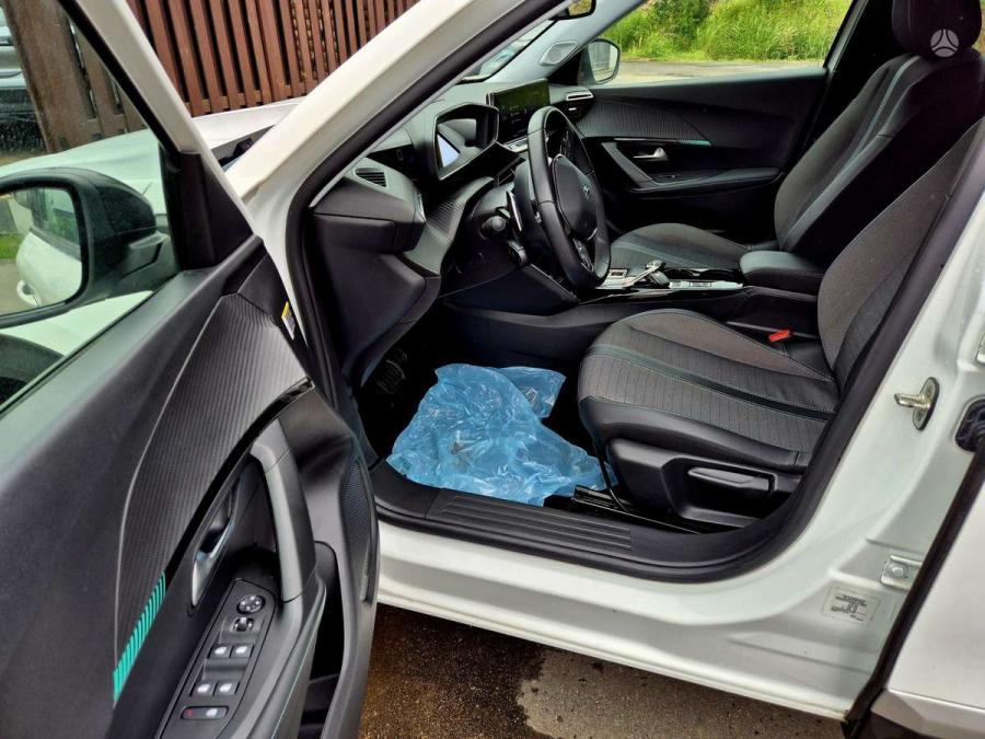 Balts Peugeot 2008 2022 Viļņa, ar dzinēja tilpumu 1.50 L un nobraukumu 139 tūkst. km par 13300 €, foto 17 vietnē AUTOMOTO.COM.LV