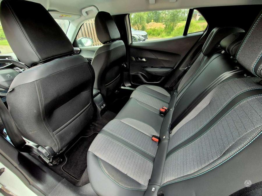 Balts Peugeot 2008 2022 Viļņa, ar dzinēja tilpumu 1.50 L un nobraukumu 139 tūkst. km par 13300 €, foto 21 vietnē AUTOMOTO.COM.LV