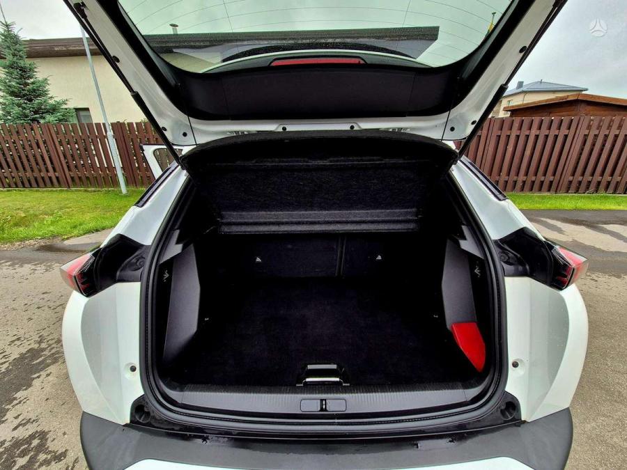 Balts Peugeot 2008 2022 Viļņa, ar dzinēja tilpumu 1.50 L un nobraukumu 139 tūkst. km par 13300 €, foto 22 vietnē AUTOMOTO.COM.LV