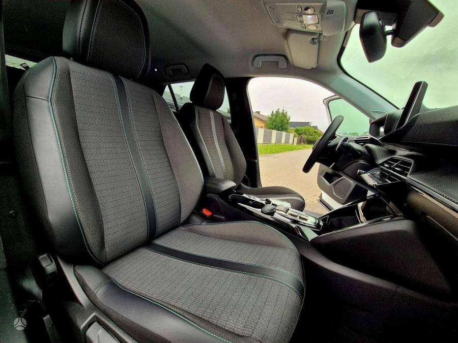 Balts Peugeot 2008 2022 Viļņa, ar dzinēja tilpumu 1.50 L un nobraukumu 139 tūkst. km par 13300 €, foto 26 vietnē AUTOMOTO.COM.LV