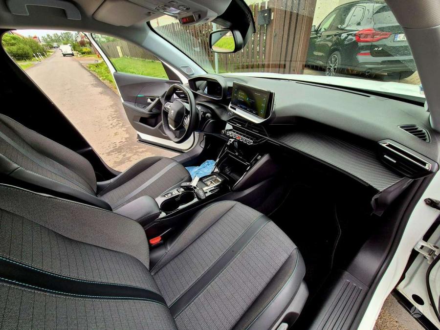 Balts Peugeot 2008 2022 Viļņa, ar dzinēja tilpumu 1.50 L un nobraukumu 139 tūkst. km par 13300 €, foto 27 vietnē AUTOMOTO.COM.LV