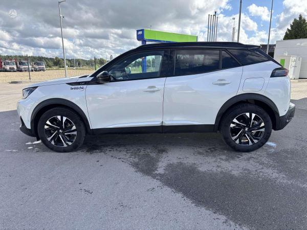 White Peugeot 2008 2022 in Taurage, with an engine capacity of 1.50 L and mileage of 170 thousand km for 13300 €, photo 6 on AUTOMOTO.COM.LV