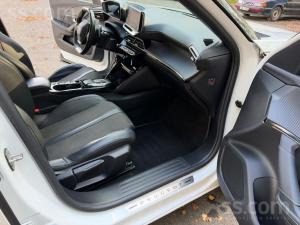 White Peugeot 2008 2022 in Riga, with an engine capacity of 1.50 L and mileage of 91 thousand km for 16500 €, photo 9 on AUTOMOTO.COM.LV