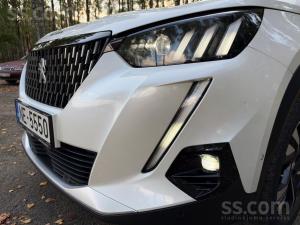 White Peugeot 2008 2022 in Riga, with an engine capacity of 1.50 L and mileage of 91 thousand km for 16500 €, photo 19 on AUTOMOTO.COM.LV