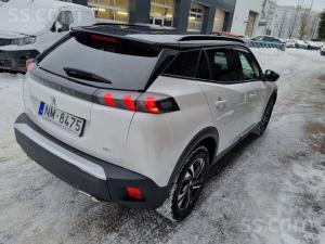 Balts Peugeot 2008 2023 Rīga, ar dzinēja tilpumu 1.20 L un nobraukumu 44 tūkst. km par 17500 €, foto 2 vietnē AUTOMOTO.COM.LV