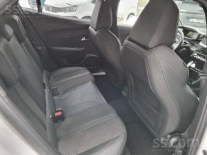 Balts Peugeot 2008 2023 Rīga, ar dzinēja tilpumu 1.20 L un nobraukumu 44 tūkst. km par 17500 €, foto 7 vietnē AUTOMOTO.COM.LV