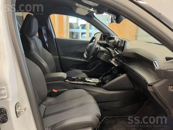 Balts Peugeot 2008 2023 Rīga, ar dzinēja tilpumu 1.50 L un nobraukumu 21 tūkst. km par 24900 €, foto 10 vietnē AUTOMOTO.COM.LV