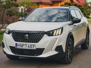 Balts Peugeot 2008 2023 Klaipėda, ar dzinēja tilpumu 1.20 L un nobraukumu 10 tūkst. km par 15999 €, foto  vietnē AUTOMOTO.COM.LV