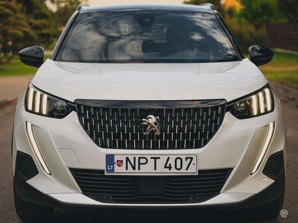 Balts Peugeot 2008 2023 Klaipėda, ar dzinēja tilpumu 1.20 L un nobraukumu 10 tūkst. km par 15999 €, foto 2 vietnē AUTOMOTO.COM.LV