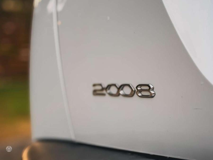 Белый Пежо 2008 2023 в Клайпеда, объемом двигателя 1.20 л и пробегом 10 тыс. км за 15999 €, фото 11 на AUTOMOTO.COM.LV