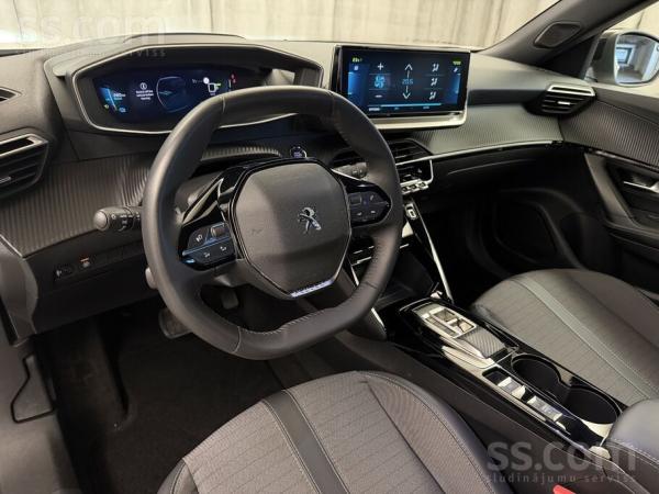 White Peugeot 2008 2023 in Riga, with an engine capacity of 1.40 L and mileage of 46 thousand km for 17990 €, photo 7 on AUTOMOTO.COM.LV