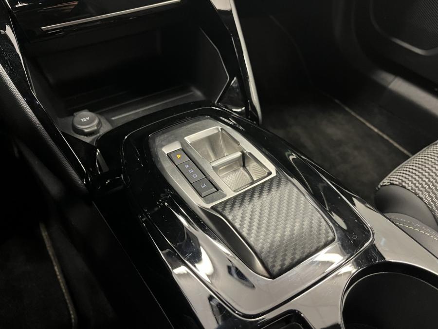 Balts Peugeot 2008 2023 Rīga, ar dzinēja tilpumu 1.50 L un nobraukumu 21 tūkst. km par 2690000 €, foto 20 vietnē AUTOMOTO.COM.LV