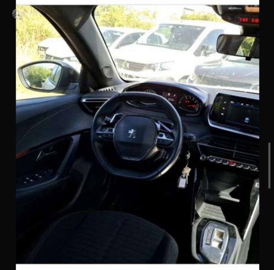 White Peugeot 2008 2023 in Marijampole, with an engine capacity of 1.20 L and mileage of 160 thousand km for 11798 €, photo 6 on AUTOMOTO.COM.LV