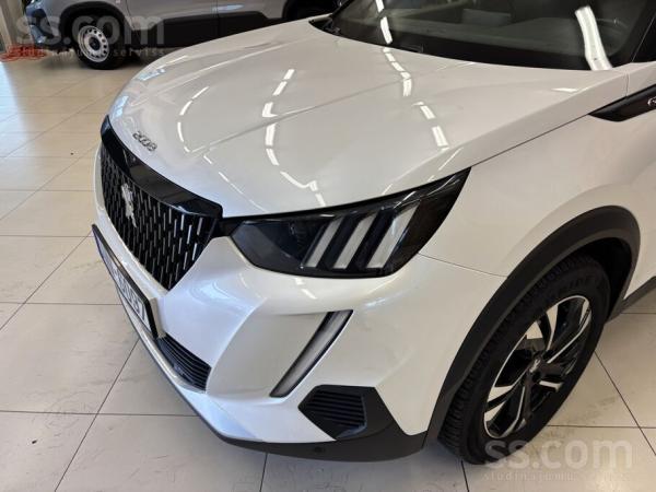 Peugeot 2008 2023 Rīga vietnē Balts Peugeot 2008 2023 Rīga, ar dzinēja tilpumu 1.20 L un nobraukumu 44 tūkst. km par 17500 €, foto 7 vietnē AUTOMOTO.COM.LV