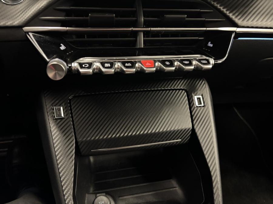 Balts Peugeot 2008 2023 Rīga, ar dzinēja tilpumu 1.20 L un nobraukumu 44 tūkst. km par 17500 €, foto 18 vietnē AUTOMOTO.COM.LV
