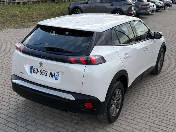 Balts Peugeot 2008 2023 Marijampole, ar dzinēja tilpumu 1.20 L un nobraukumu 110 tūkst. km par 11132 €, foto 11 vietnē AUTOMOTO.COM.LV