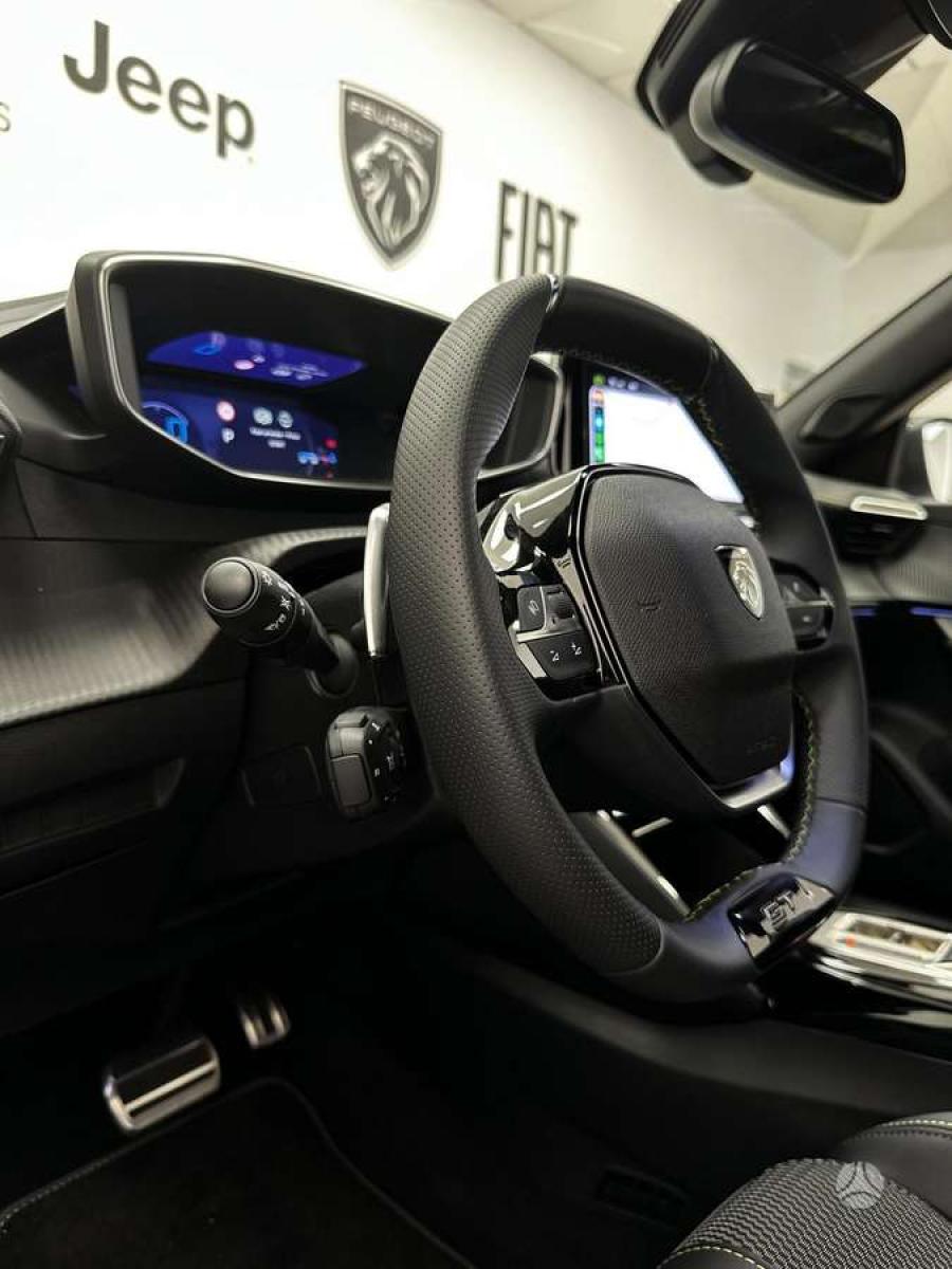 Balts Peugeot 2008 2025 Viļņa, ar dzinēja tilpumu 1.20 L un nobraukumu 6 tūkst. km par 26500 €, foto 18 vietnē AUTOMOTO.COM.LV