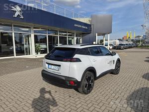 Balts Peugeot 2008 2026 Rīga, ar dzinēja tilpumu 1.50 L un nobraukumu 10 tūkst. km par 28600 €, foto 4 vietnē AUTOMOTO.COM.LV