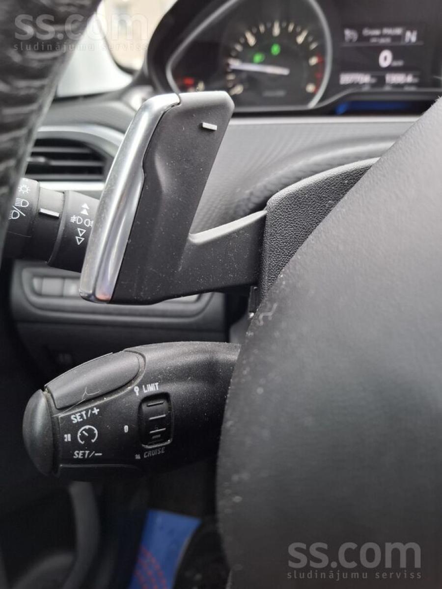 Balts Peugeot 2008 2013 Talsi, ar dzinēja tilpumu 1.60 L un nobraukumu 258 tūkst. km par 5500 €, foto 20 vietnē AUTOMOTO.COM.LV
