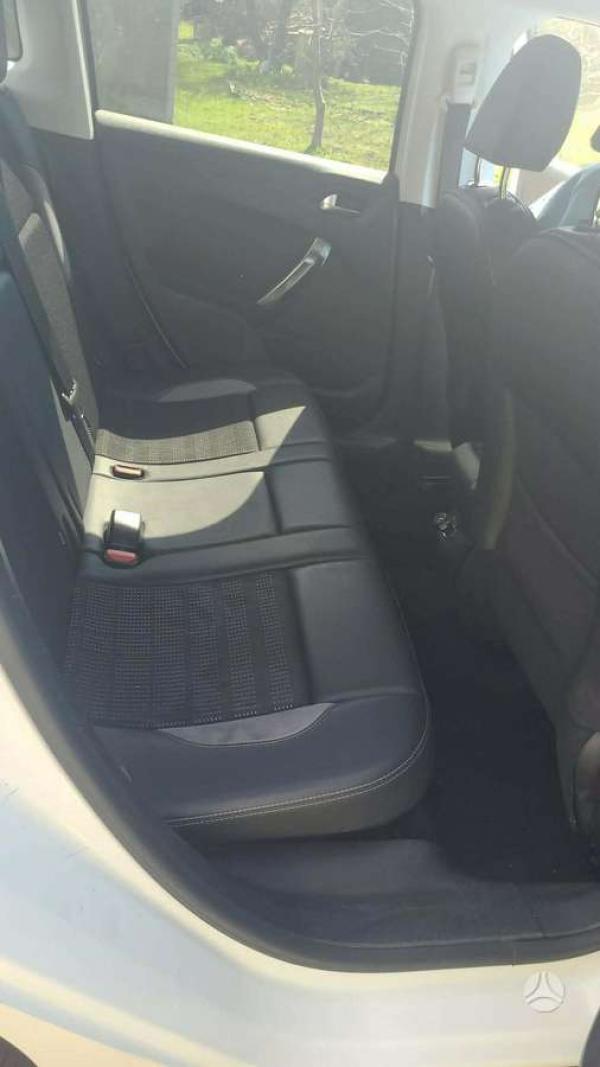 Balts Peugeot 2008 2013 Kauņa, ar dzinēja tilpumu 1.56 L un nobraukumu 265 tūkst. km par 4500 €, foto 6 vietnē AUTOMOTO.COM.LV