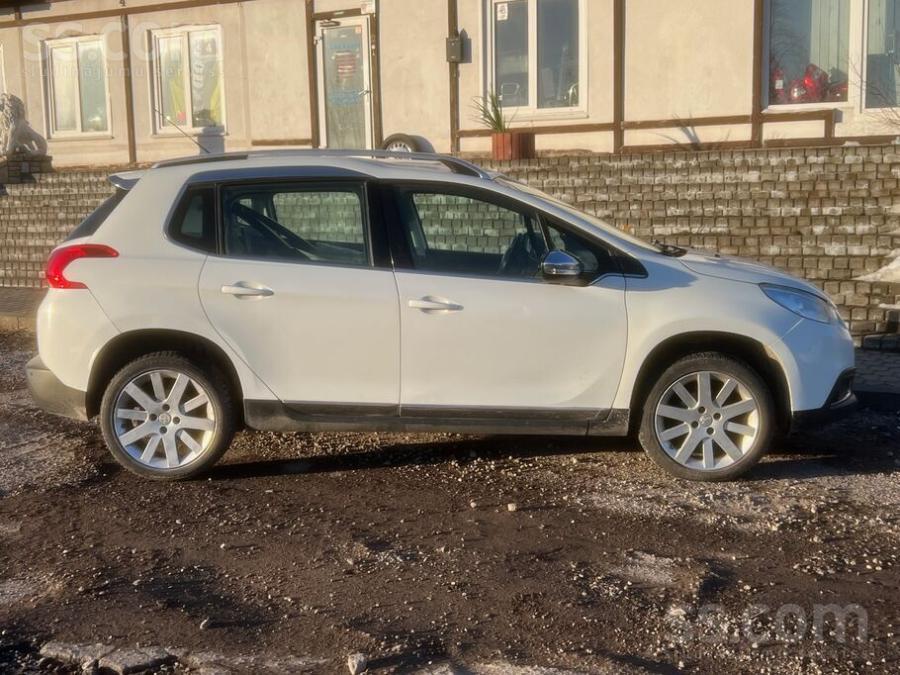 White Peugeot 2008 2014 in Riga, with an engine capacity of 1.60 L and mileage of 0 thousand km for 4895 €, photo 1 on AUTOMOTO.COM.LV