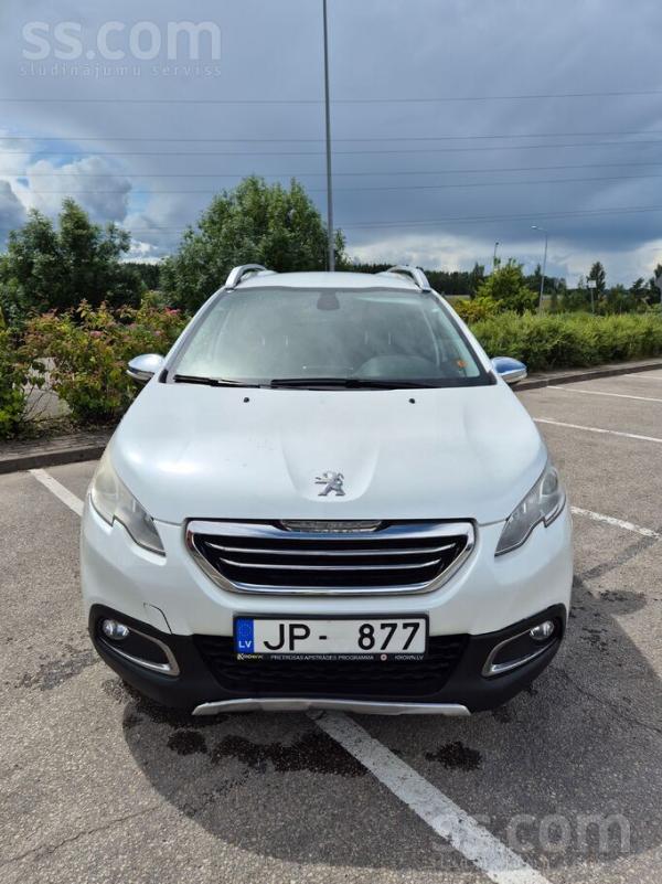 White Peugeot 2008 2014 in Ogre, with an engine capacity of 1.60 L and mileage of 137 thousand km for 5800 €, photo 3 on AUTOMOTO.COM.LV