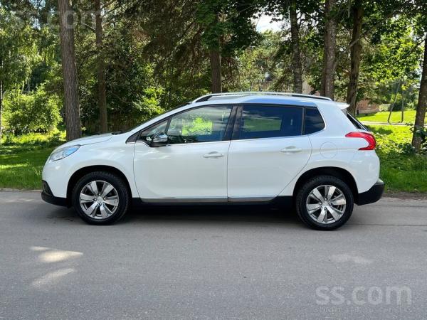 White Peugeot 2008 2014 in Riga, with an engine capacity of 1.60 L and mileage of 0 thousand km for 4999 €, photo 2 on AUTOMOTO.COM.LV