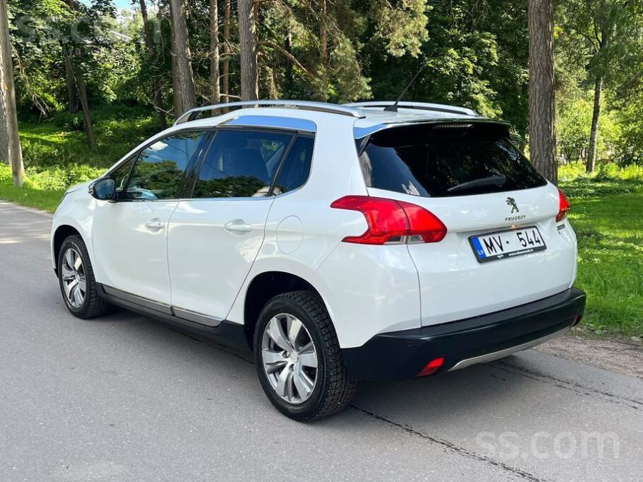 White Peugeot 2008 2014 in Riga, with an engine capacity of 1.60 L and mileage of 0 thousand km for 4999 €, photo 4 on AUTOMOTO.COM.LV