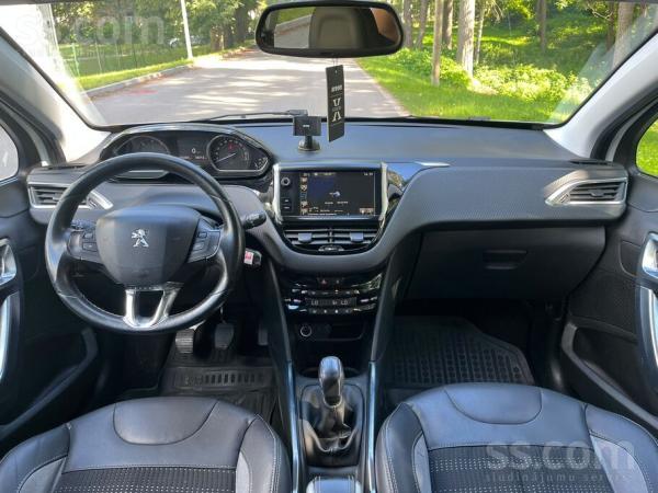 White Peugeot 2008 2014 in Riga, with an engine capacity of 1.60 L and mileage of 0 thousand km for 4999 €, photo 10 on AUTOMOTO.COM.LV