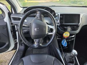 Balts Peugeot 2008 2014 Varėna, ar dzinēja tilpumu 1.60 L un nobraukumu 175 tūkst. km par 3700 €, foto 6 vietnē AUTOMOTO.COM.LV