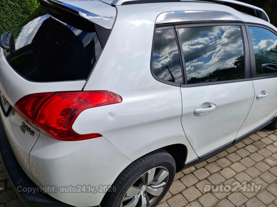 White Peugeot 2008 2014 in Tallinn, with an engine capacity of 1.60 L and mileage of 215 thousand km for 4500 €, photo 6 on AUTOMOTO.COM.LV