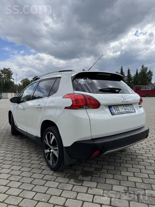 White Peugeot 2008 2014 in Dobele, with an engine capacity of 1.60 L and mileage of 239 thousand km for 4600 €, photo 3 on AUTOMOTO.COM.LV