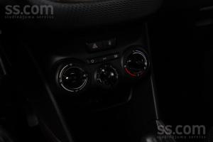 White Peugeot 2008 2014 in Jelgava, with an engine capacity of 1.20 L and mileage of 0 thousand km for 4650 €, photo 15 on AUTOMOTO.COM.LV