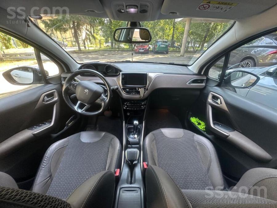 Balts Peugeot 2008 2015 Rīga, ar dzinēja tilpumu 1.60 L un nobraukumu 95 tūkst. km par 5500 €, foto 3 vietnē AUTOMOTO.COM.LV