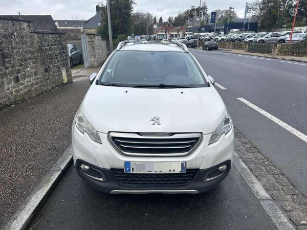 White Peugeot 2008 2015 in Taurage, with an engine capacity of 1.60 L and mileage of 290 thousand km for 2950 €, photo 4 on AUTOMOTO.COM.LV
