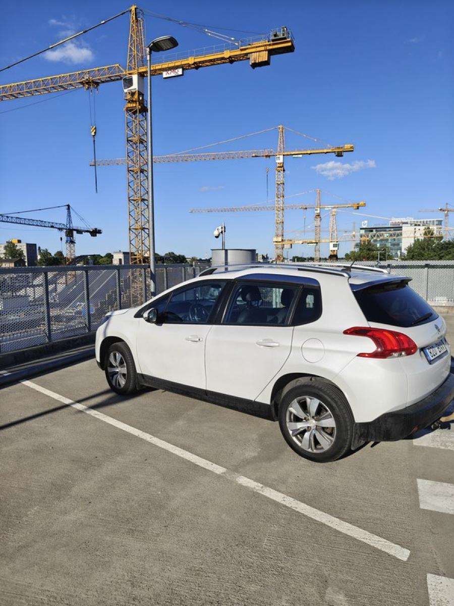 White Peugeot 2008 2015 in Tallinn, with an engine capacity of 1.60 L and mileage of 311 thousand km for 5250 €, photo 19 on AUTOMOTO.COM.LV